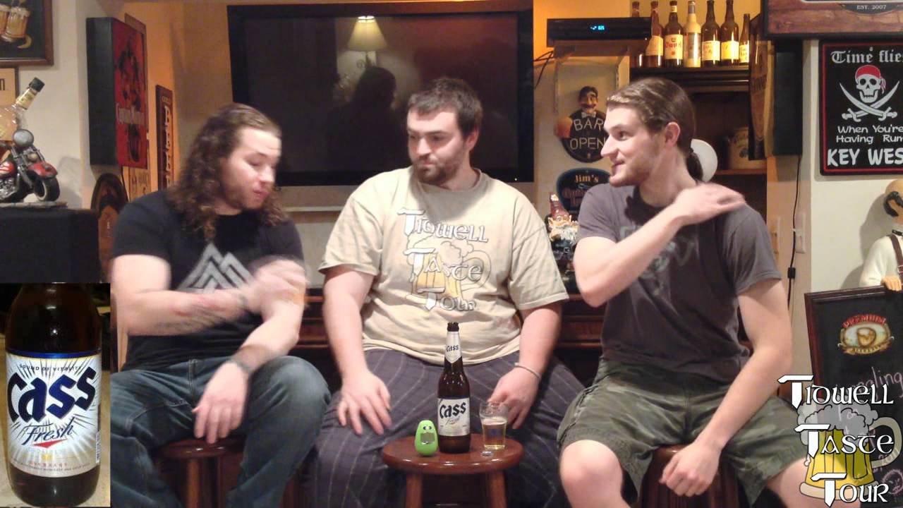 Cass Fresh Korean Lager Beer Review (Seoul, South Korea) - YouTube