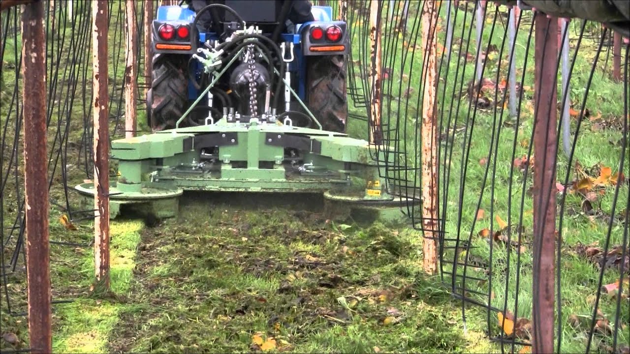 Invictus + Inter-row mower.wmv - YouTube