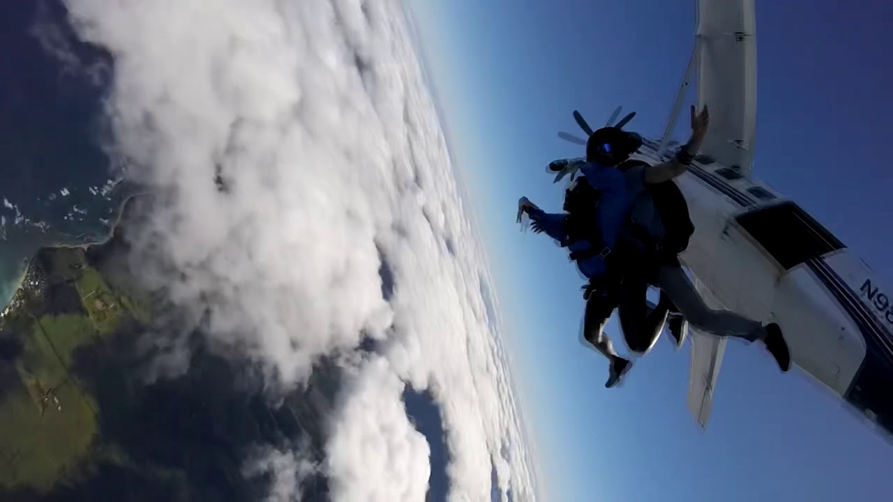 Skydiving In Oahu Hawaii Honolulu - YouTube