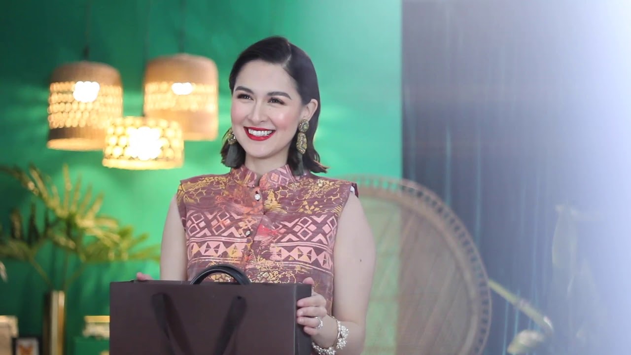 Marian Photoshoot Behind the Scenes - YouTube
