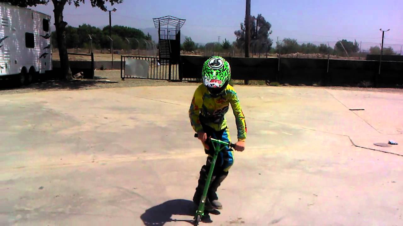 Cody Eaton scooter at mx track - YouTube