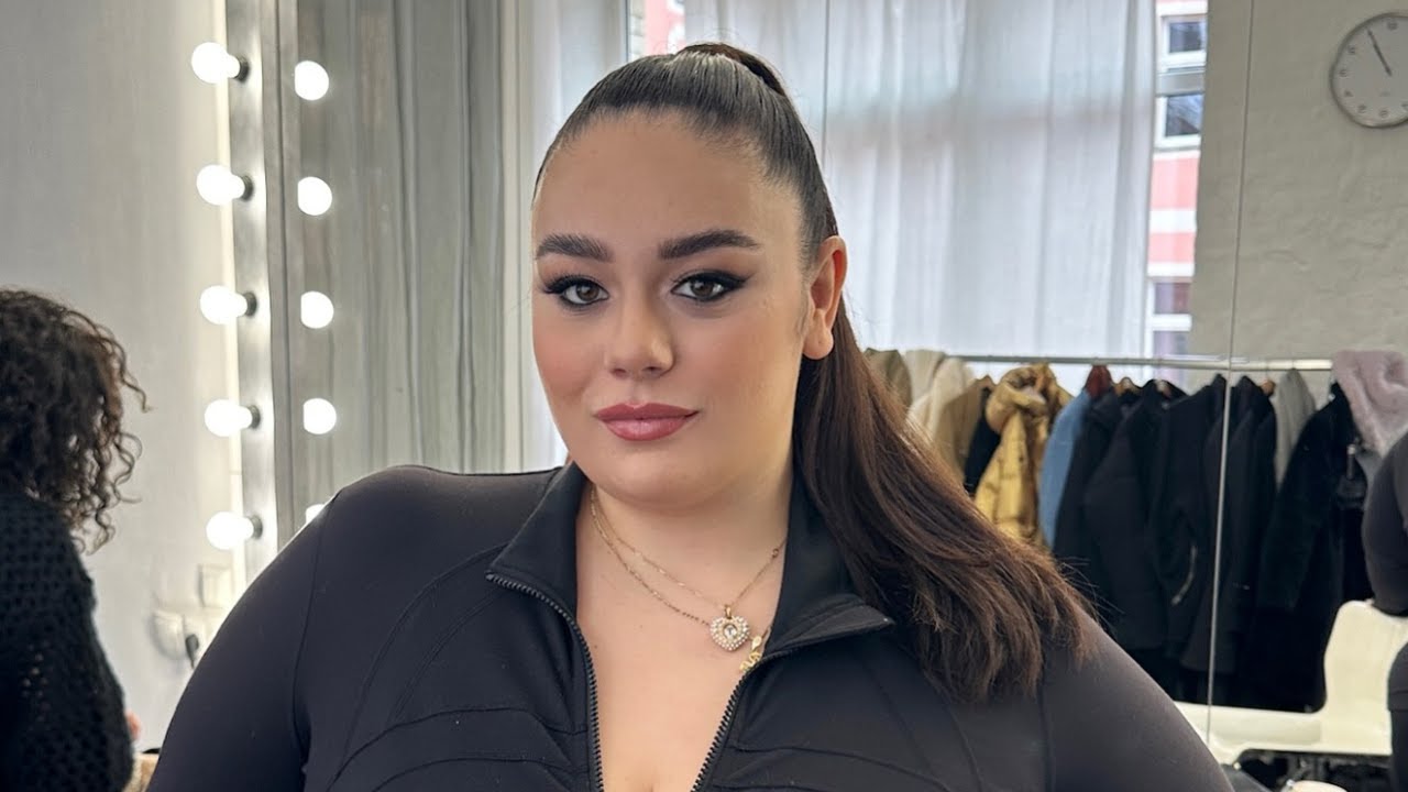 Zoe Lätizia 🔥 Stunning Curvy Model | Fashion, Confidence & Style ...