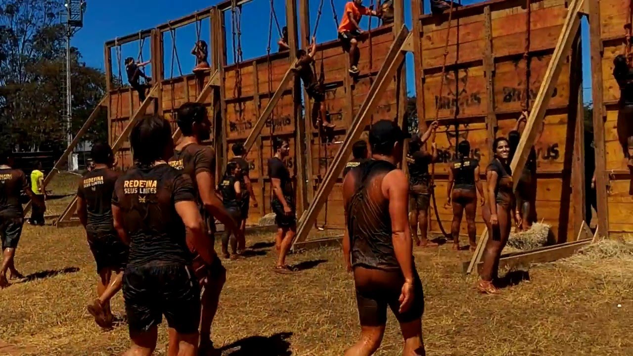 Obstáculos - Bravus Race 2016 Brasília - YouTube