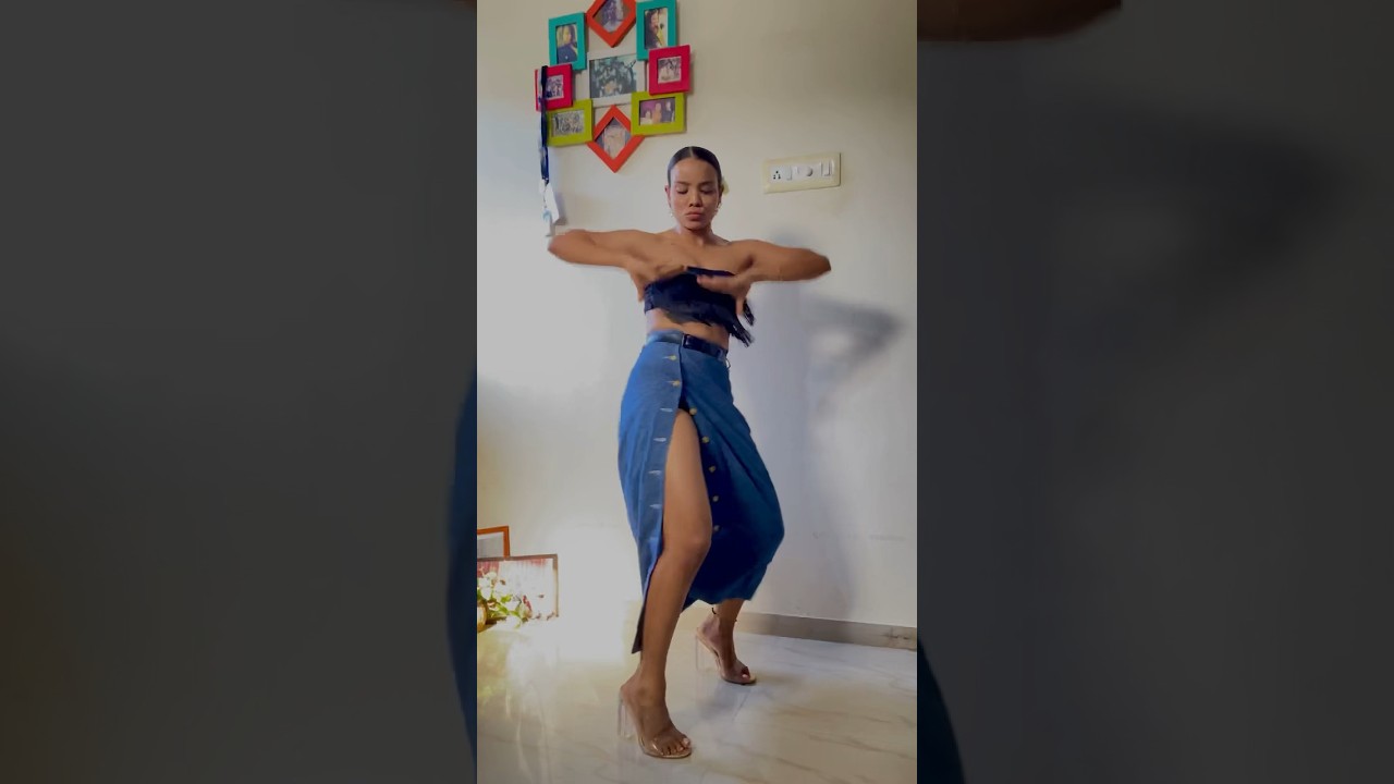 #Balenciagahookstep| Sapna Raikwar | neha Kakkar song #adilsirchoreography - YouTube