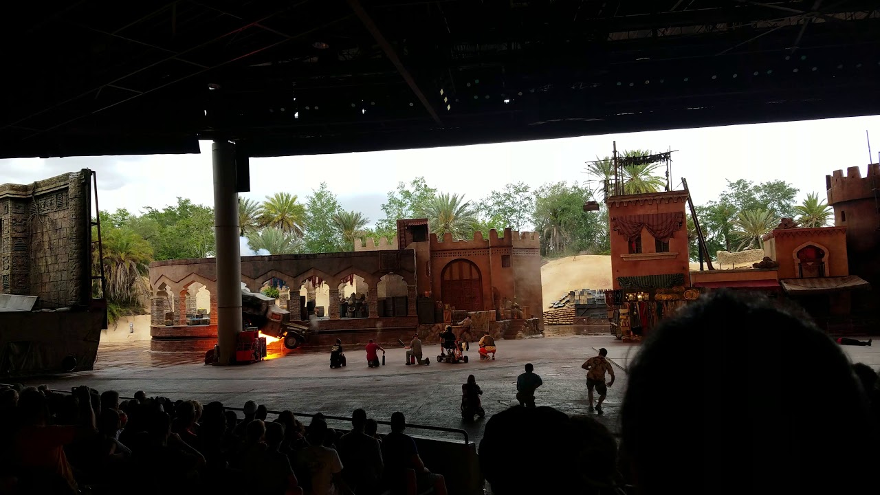 Indiana Jones Show - YouTube