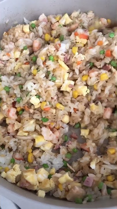 OVERLOAD FRIED RICE || MY OWN SIMPLE VERSION OF COOKING || FILIPINA OFW || CHOW FAN #shorts ...