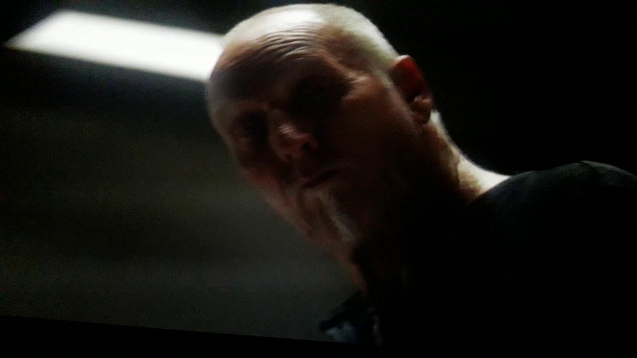 JIGSAW (VIII) JOHN KRAMER ESTA VIVO!!! 😲😲😲😲😲 - YouTube