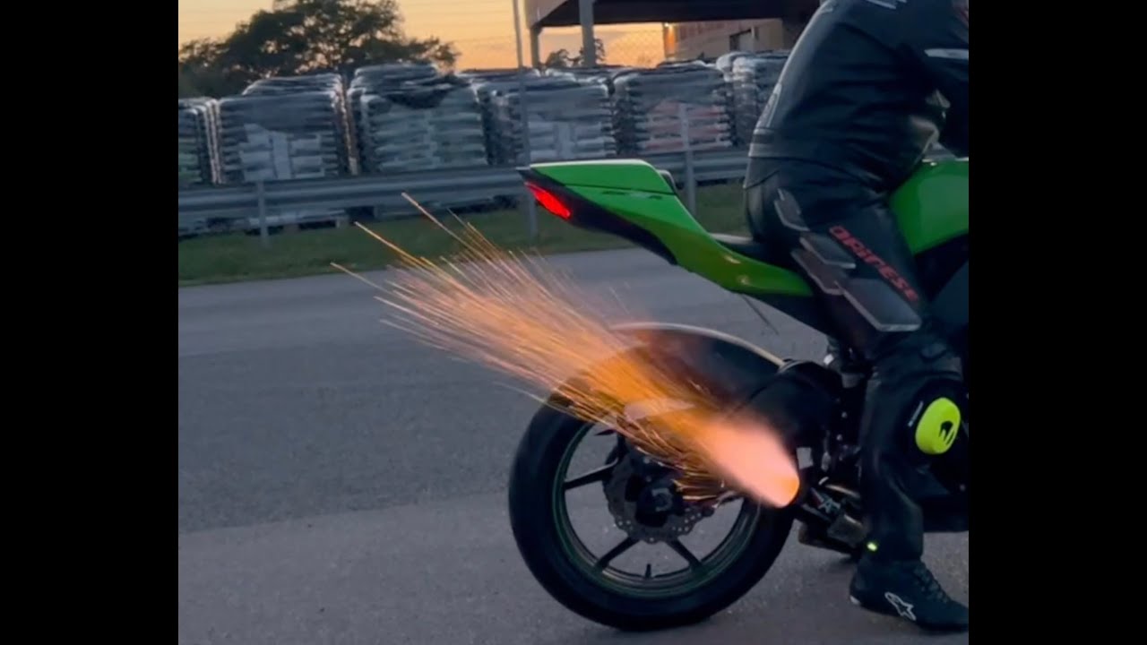 Launch Control ZX10R with flames - YouTube