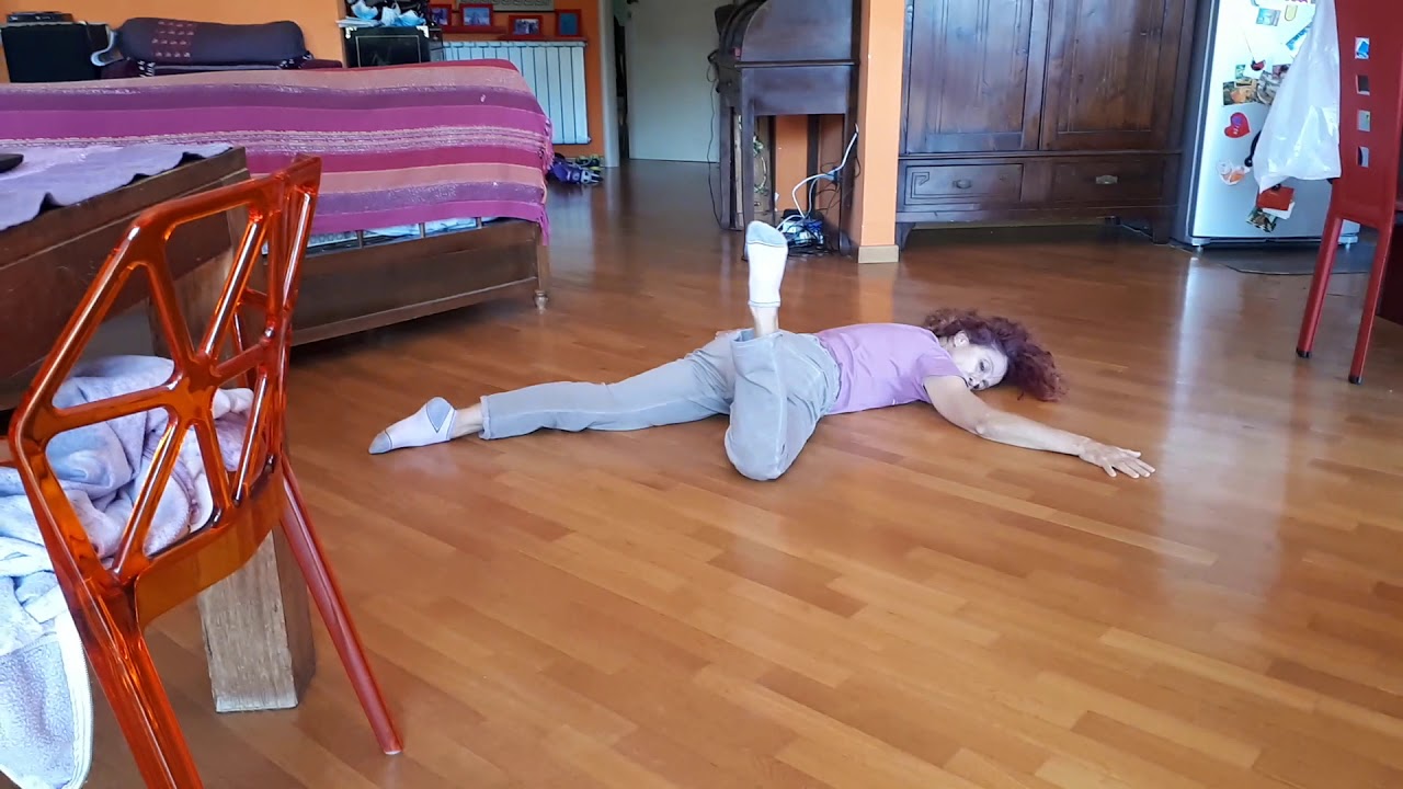 41 - posturale a domicilio - intrarotazione anca da posizione prona ...