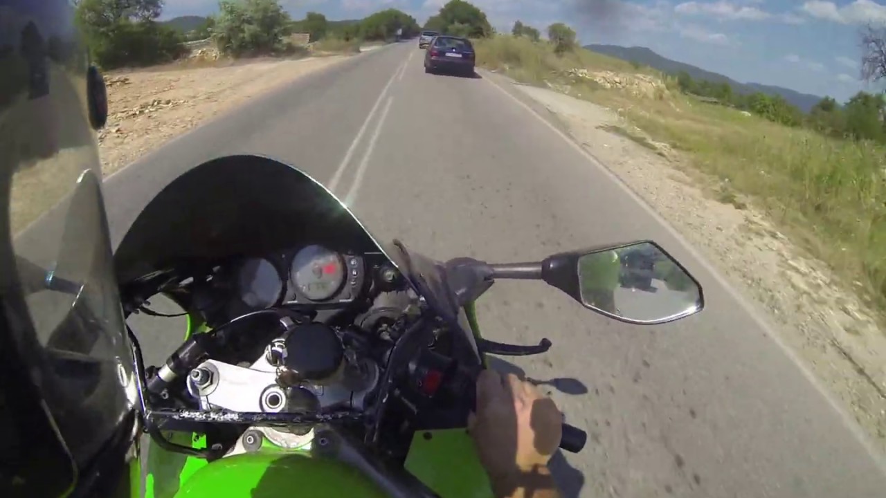 Ninja zx900R On the Road - YouTube