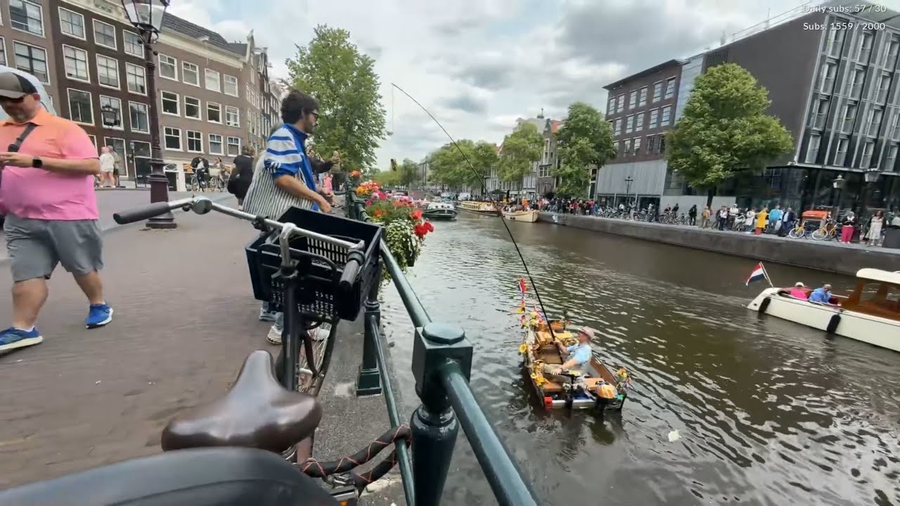 [2025-06-03] Inneshx - Walking around amsterdam - Short stream - YouTube