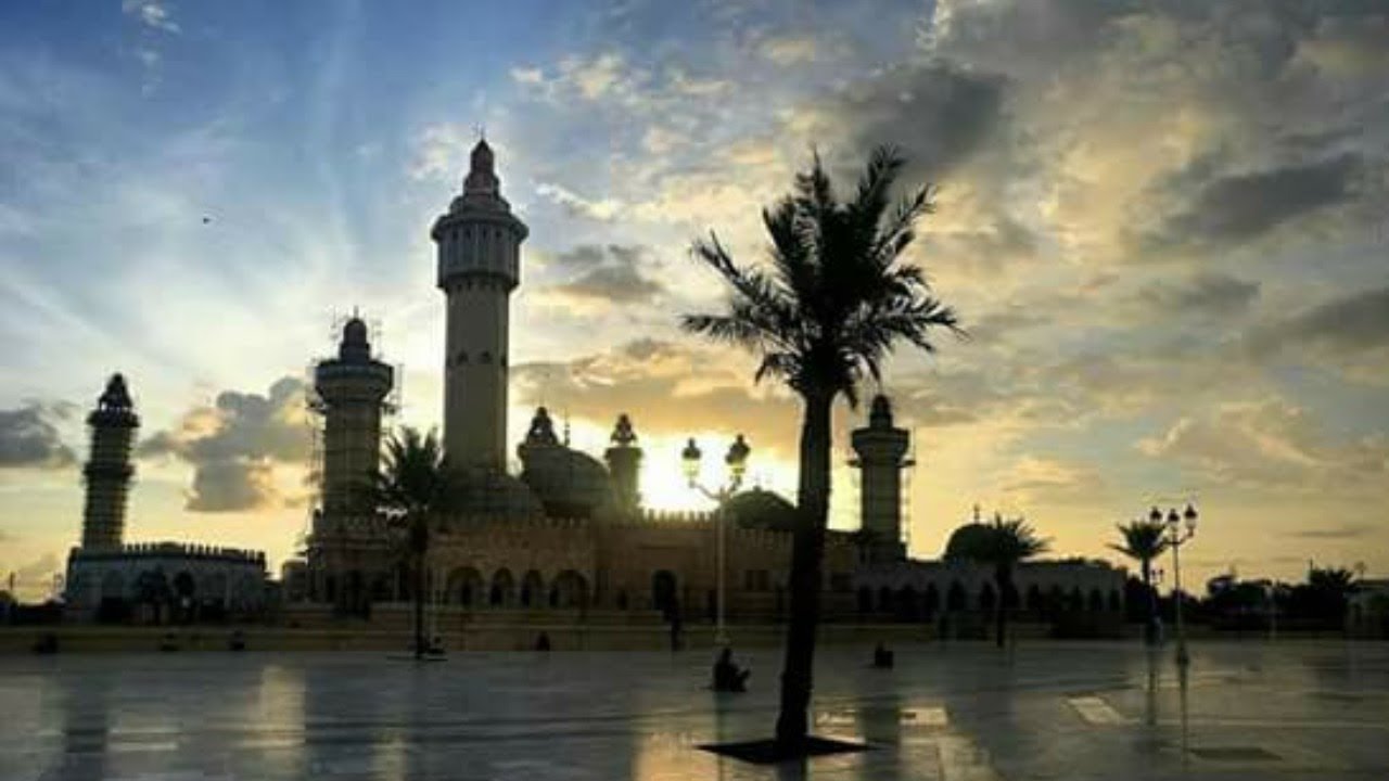 🔴LIVE | En direct Prière du Vendredi a la grande Mosquée de Touba 02/10 ...