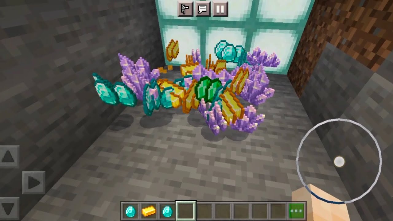 FOUND BIGGEST GOLDEN CHEST 🪄 IN MINECRAFT - YouTube