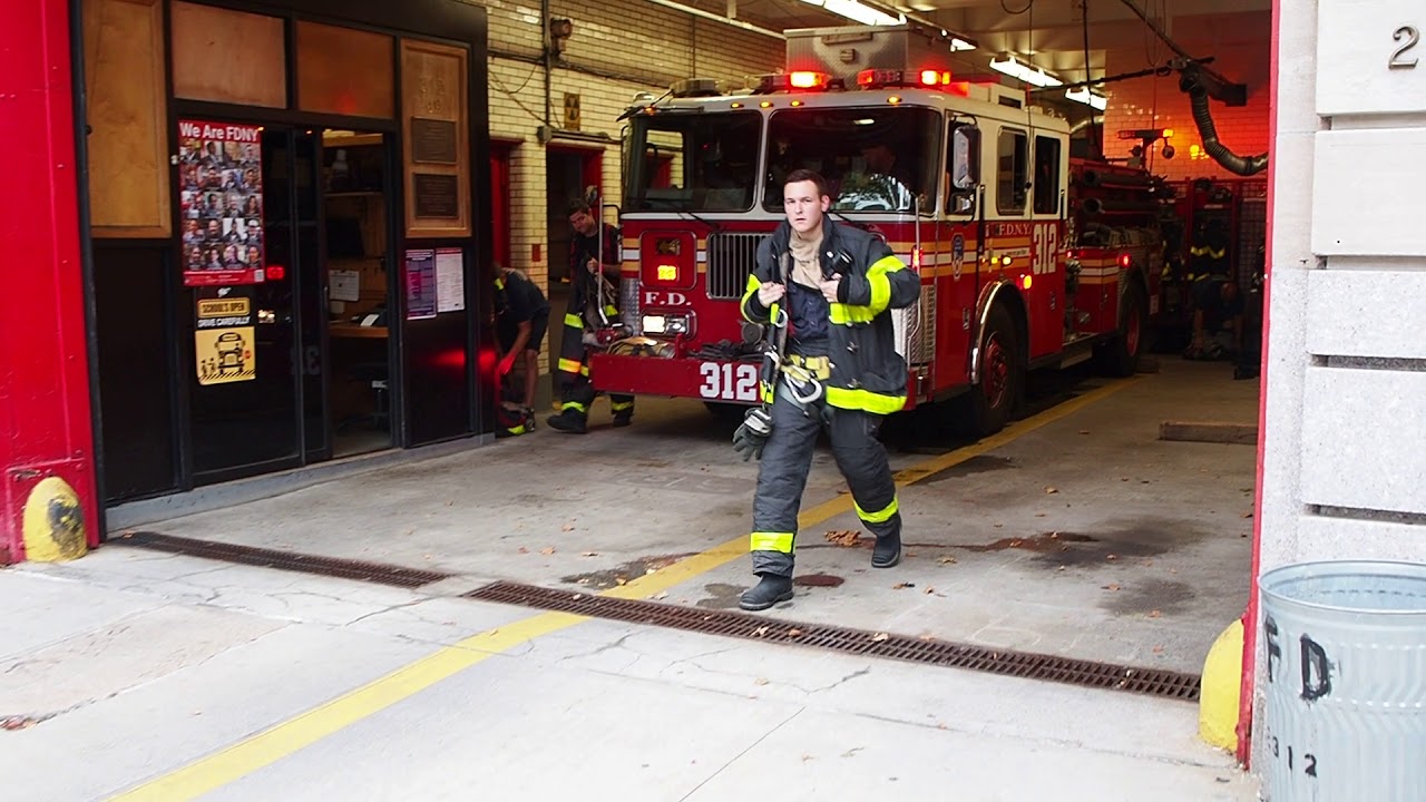 Engine 312 / Astoria / Queens /New-York - YouTube