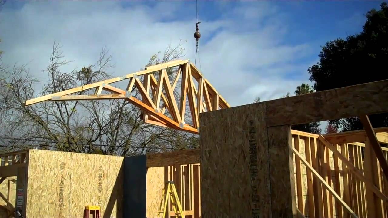 Roof trusses being put up on the house in Los Altos, CA - YouTube