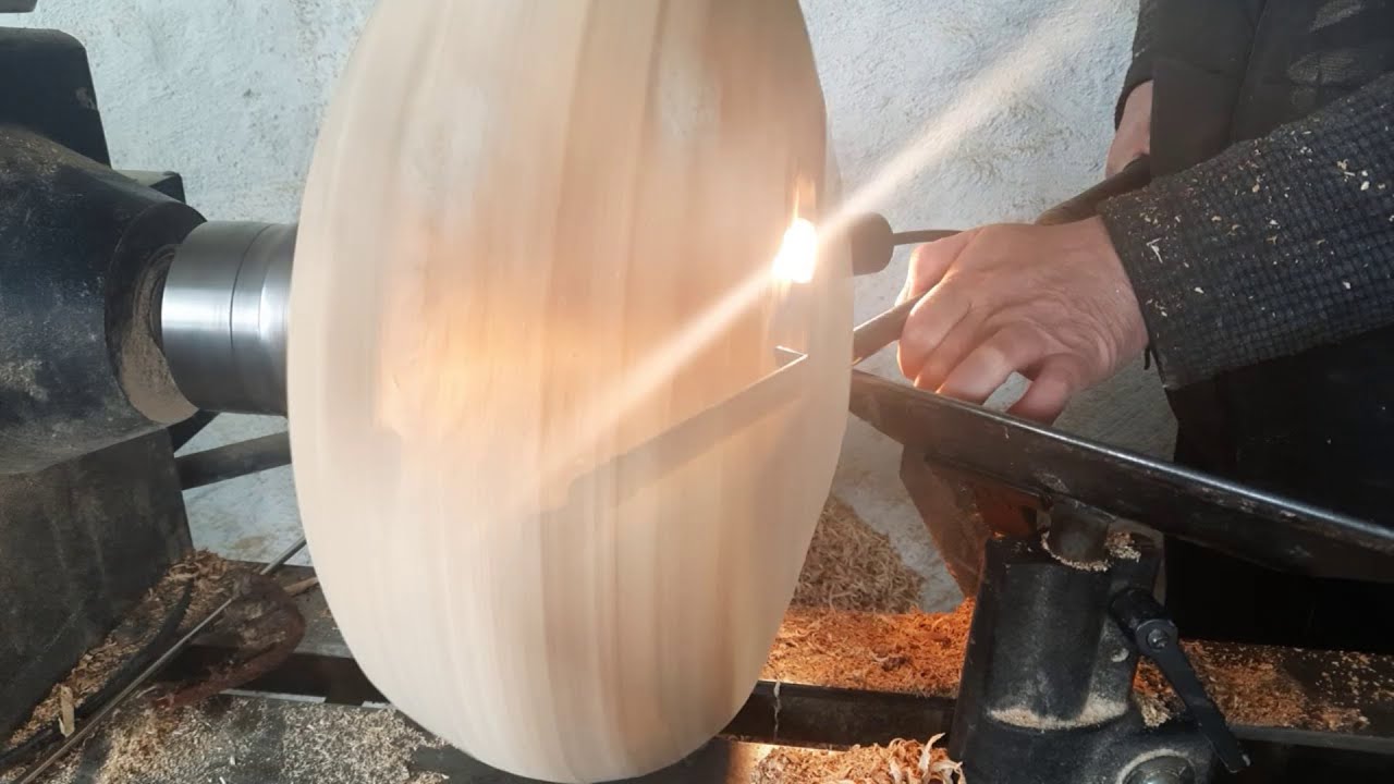 WOODTURNING: spectacular beautiful shaped wood piece - YouTube