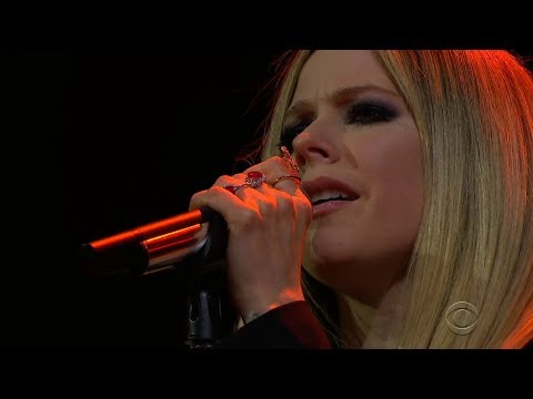 I Fell in Love with the Devil - Avril Lavigne (Live)