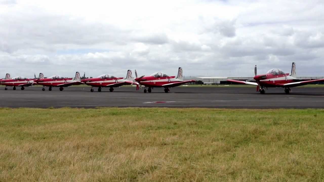 RAAF Roulettes - PC9/A Start up to Taxi - YouTube