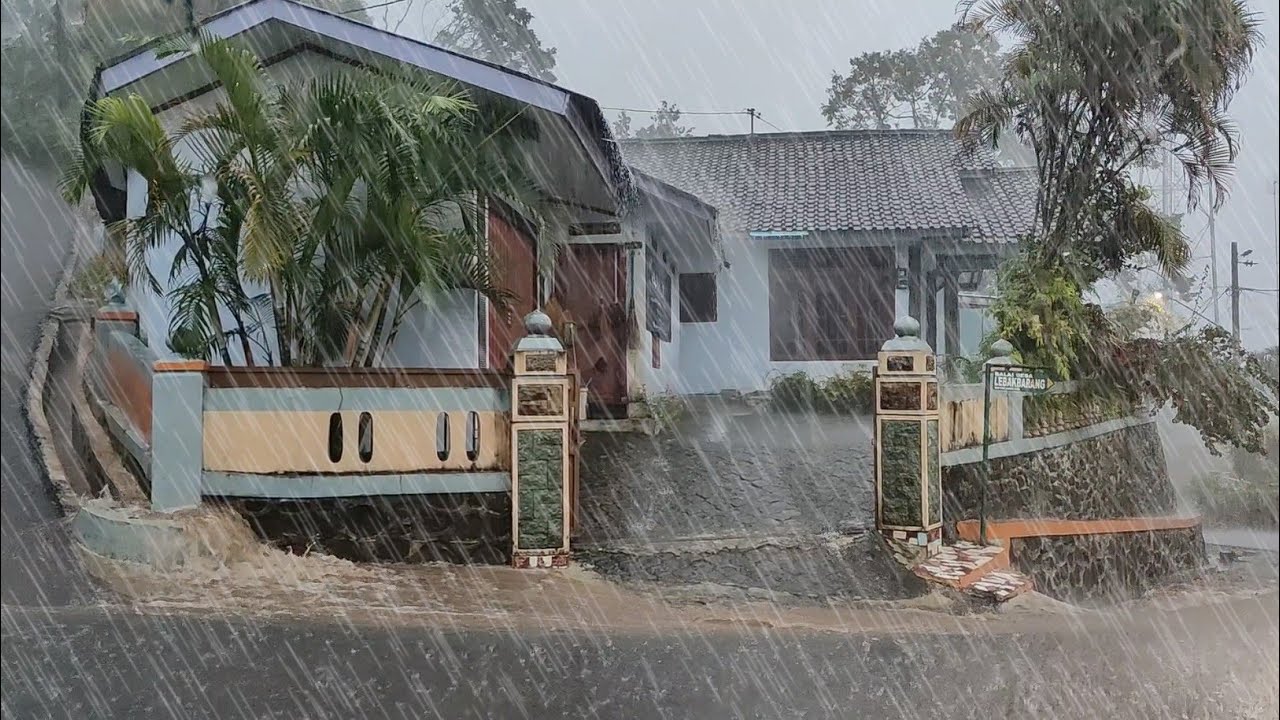 Walking in the heavy rain through beautiful villages, heavy rain and ...