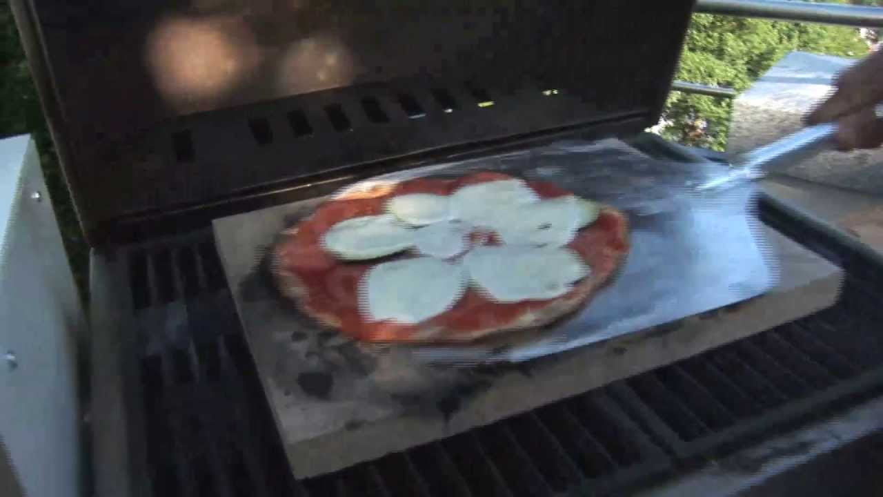 Pizza backen mit Bob Grillson - YouTube