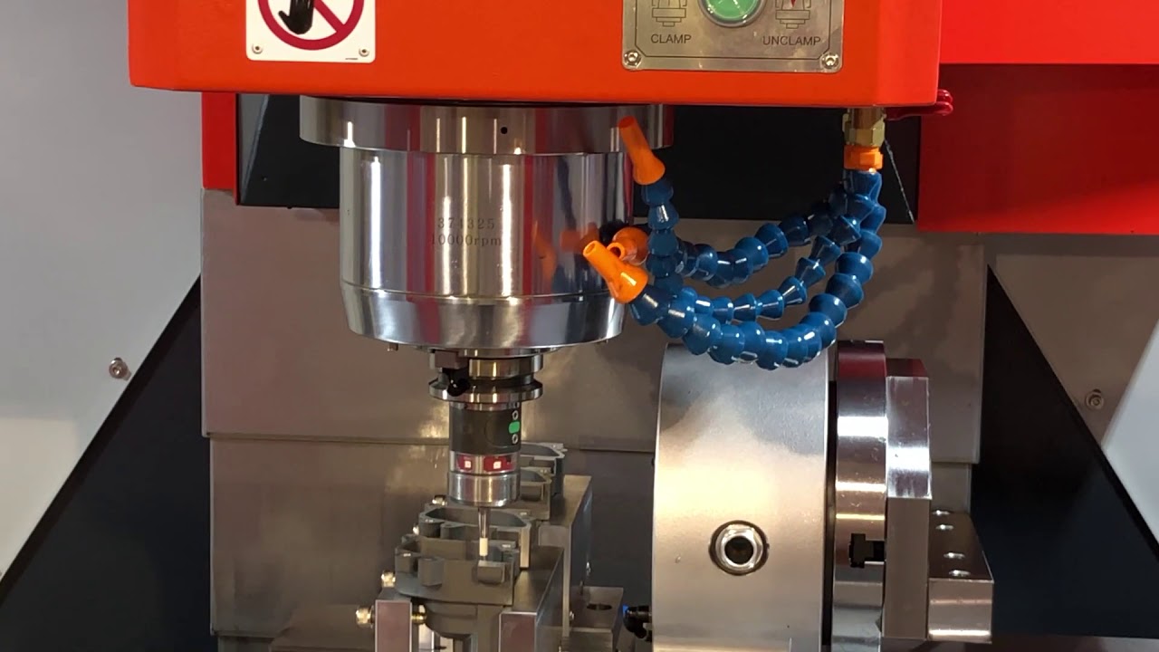 Shinzawa SV-110S Vertical Machining Center with Fanuc Robot - YouTube