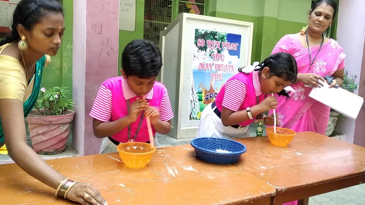 Pick cotton balls with straw - Game 2018 - YouTube