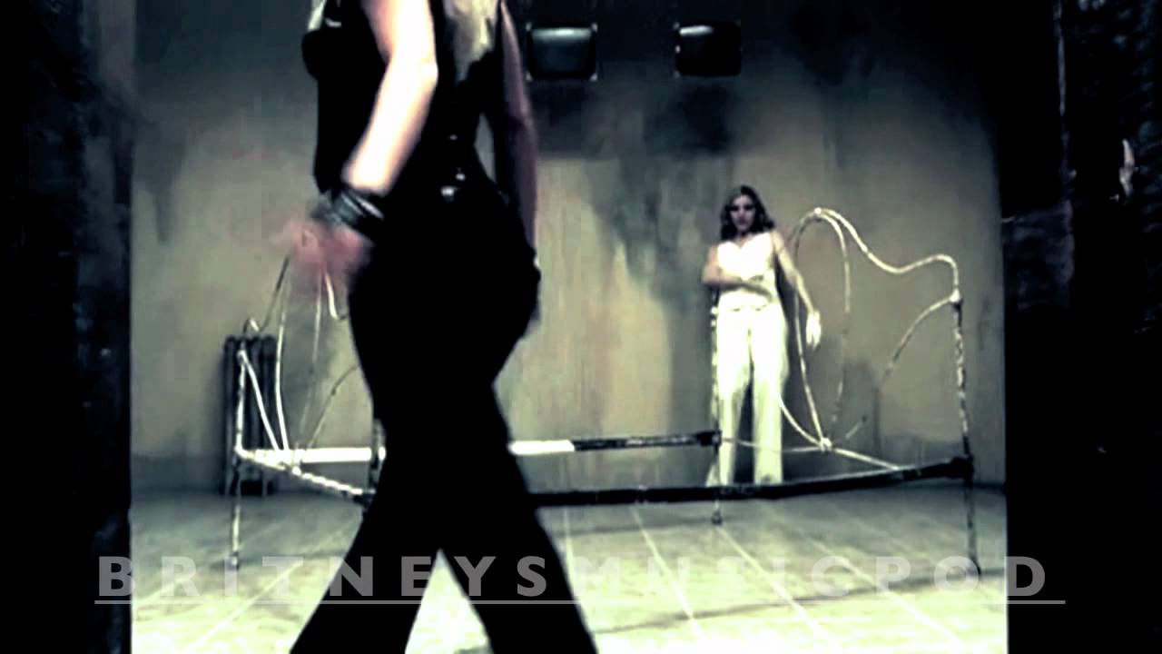 Britney Spears Ft. Natalie Imbruglia- Torn [Music Video] - YouTube