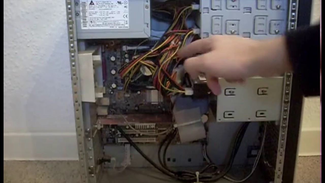 2002 Maxdata Favorit Retro PC (Pentium 4 2,6GHz 512MB RAM) - YouTube