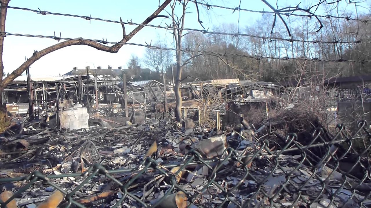 Animals Perish at Booths Garden Centre ! Royton Oldham - YouTube