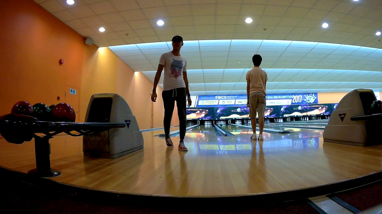 8th April Bowling 1.2 - YouTube