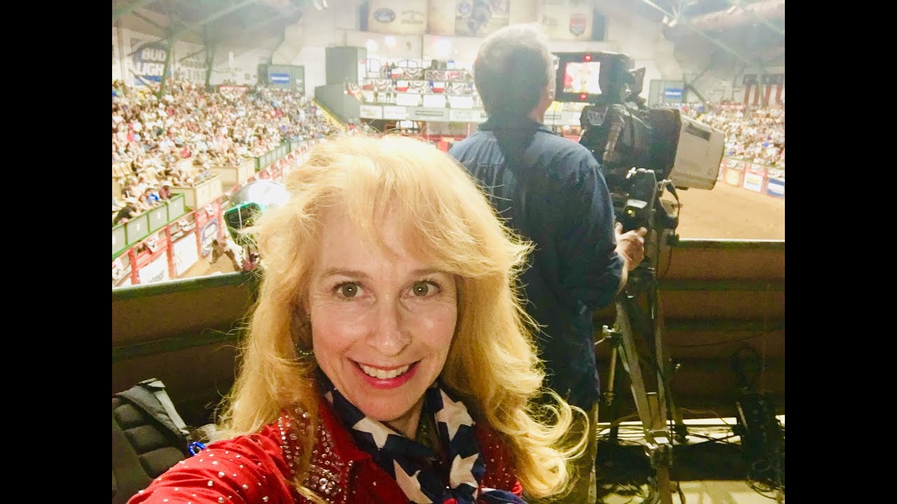 Christine Winburn - "Queen Of The Rodeo" - YouTube