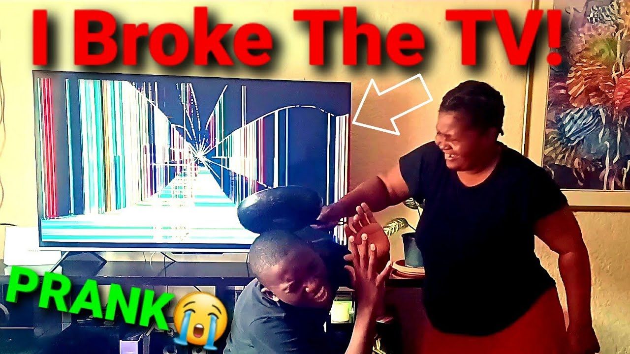 BROKEN TV PRANK On AFRICAN MOM! - YouTube