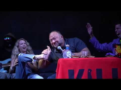 ALEX JONES SNIFFS A GIRL'S FEET [HD, KILL TONY 2021]