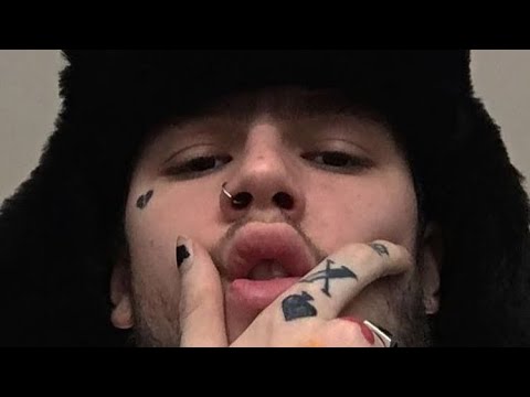 Lil Peep🐥 - Hot Topic🖤 (Music Video 4K 60FPS) - YouTube