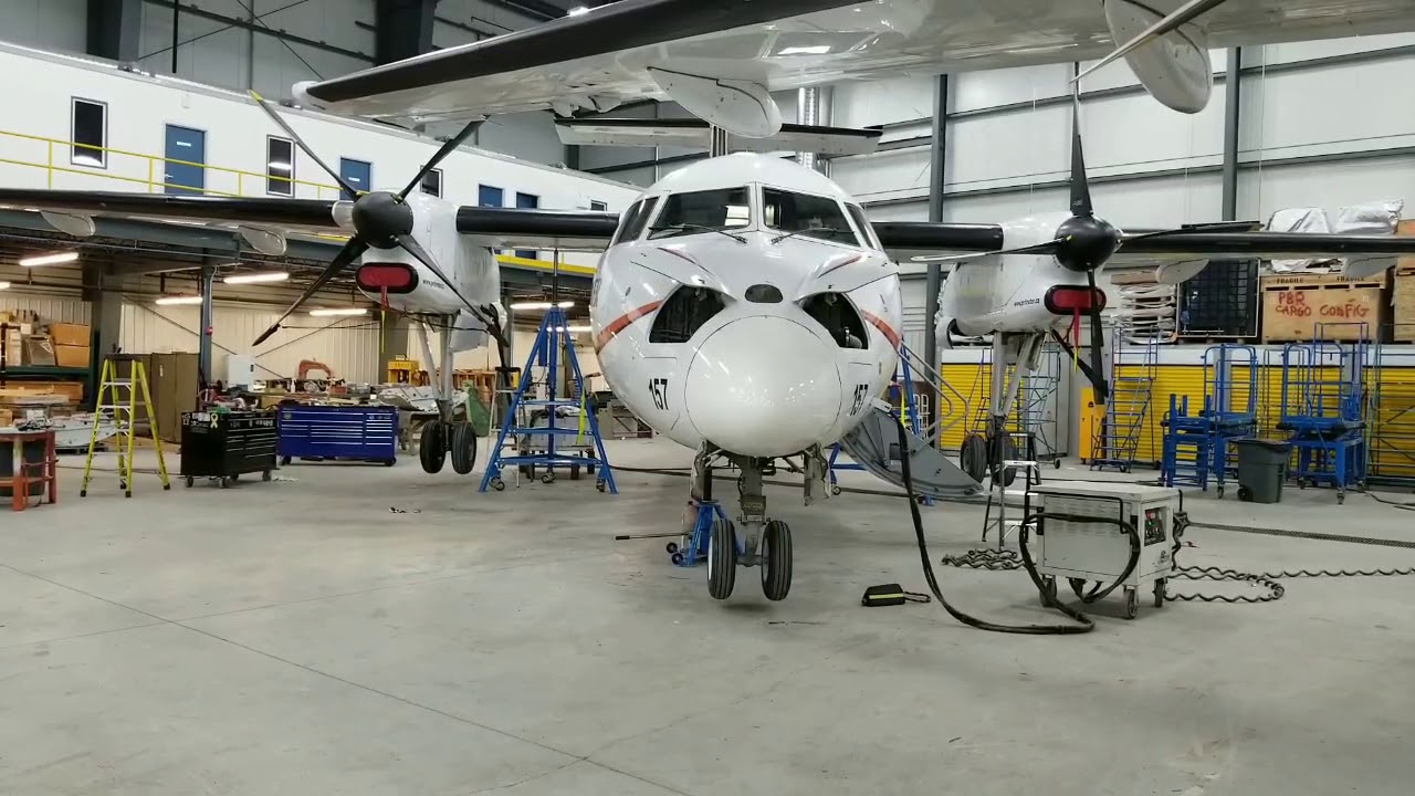 Dash-8 Q100 gear swing - YouTube
