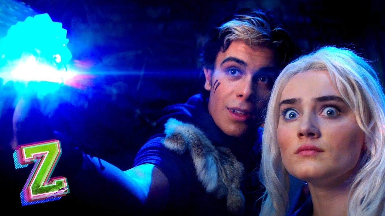 รังหมาป่า 🐺 | The Wolf Den | Disney ZOMBIES 2 (พากย์ไทย) - YouTube