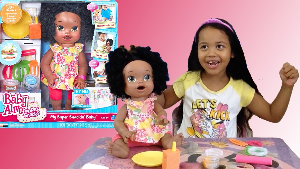 OMG! Baby Alive Snackin’ Sara Really Makes Mealtime A Funtime! - YouTube