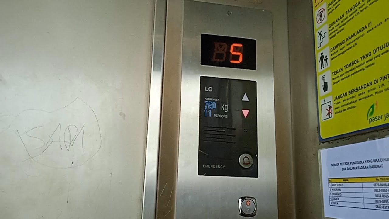 LG Di1 Traction Scenic Elevator at Glodok City, Jakarta - YouTube