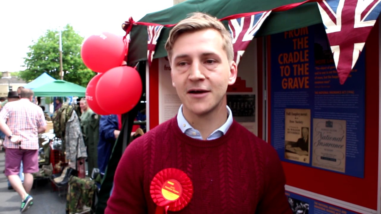 Josh Fenton-Glynn at Brighouse 1940s weekend - YouTube