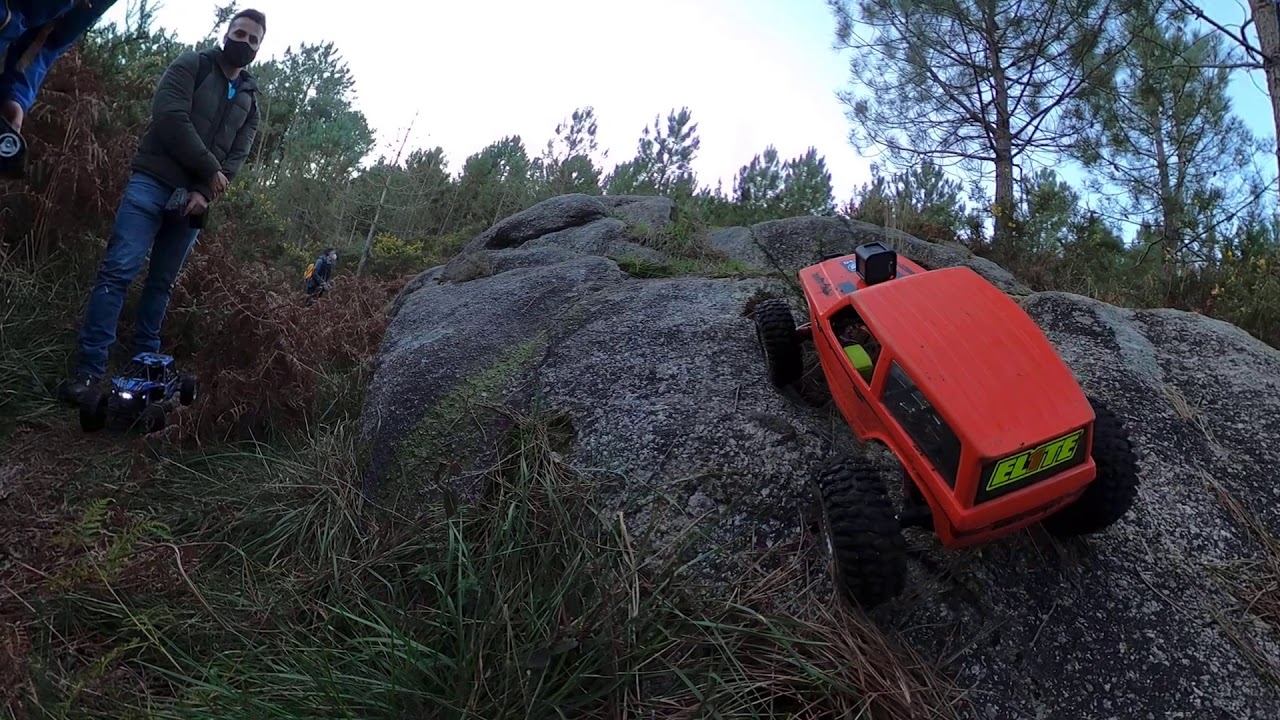 Axial Wraith🟧, SCX10 Honcho ⬜️, Element Sendero🟩, Axial Bomber 🟦, Axial ...