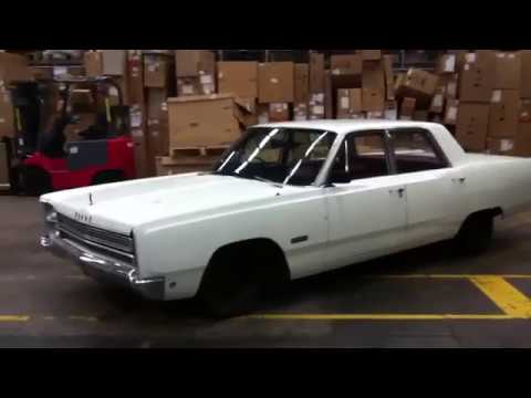 Australian Dodge Phoenix 1968 - YouTube