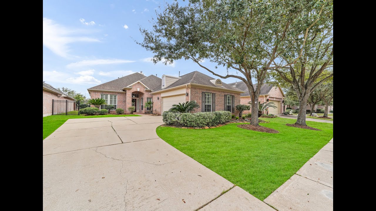 1906 Shadow Lake Dr. • Sugar Land, TX - YouTube