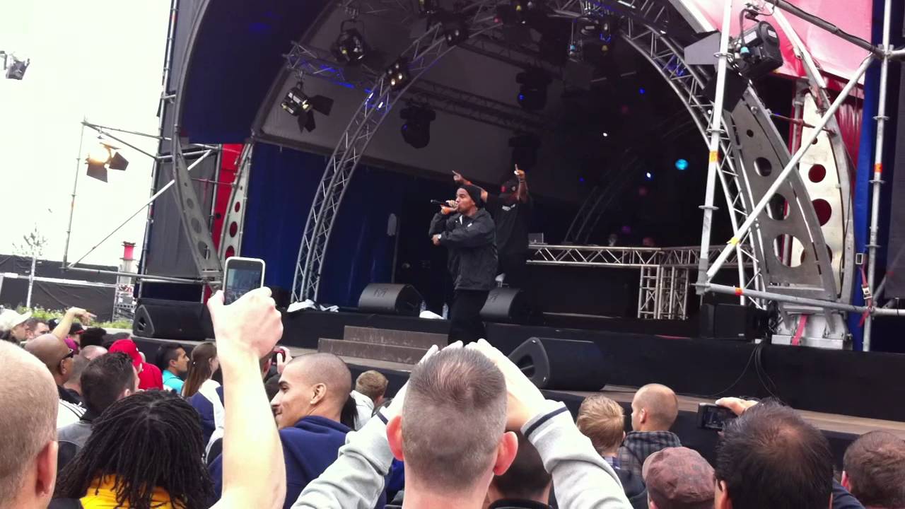 Guerilla Funk (Paris) @ Amsterdam Hip Hop Fest - 30 Juli 2011 - YouTube