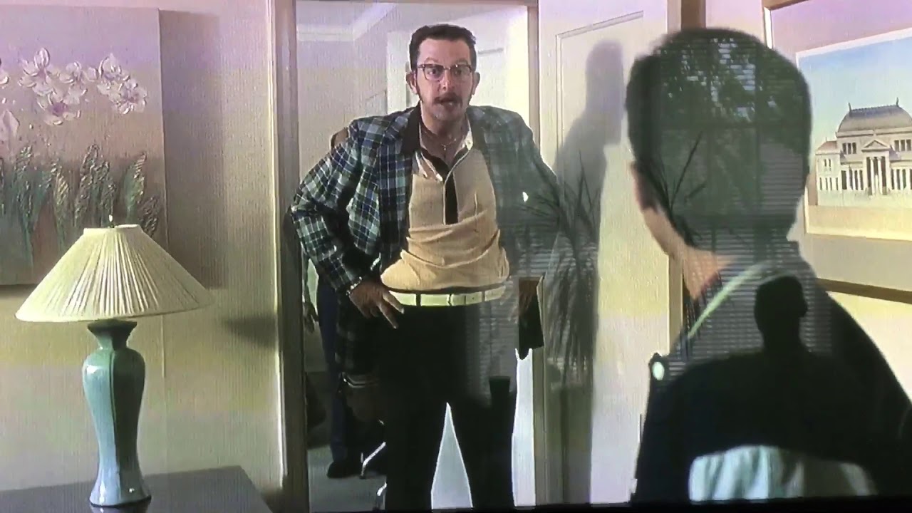 Sorry, your door seems to be malfunctioning meme - YouTube