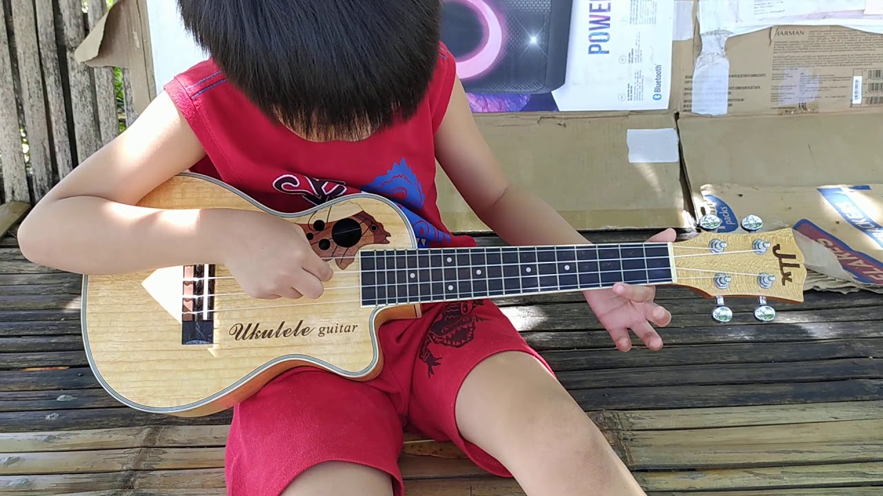 PJ Masks themesong in Ukulele - YouTube