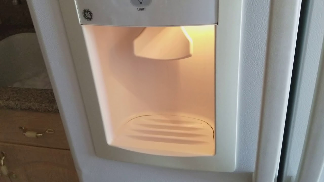 Refrigerator light is blinking during the click - YouTube