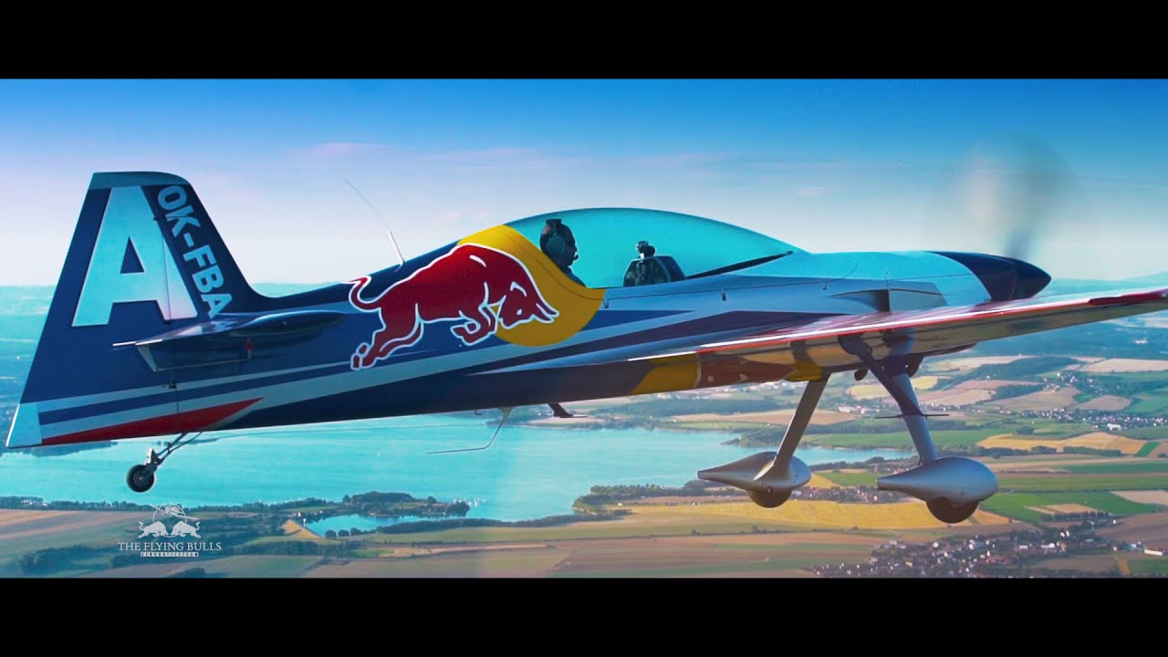 Flying Bulls Aerobatic Team - Promo - YouTube