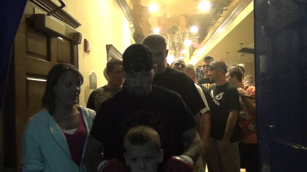 BB3 20 Daniel Crowder vs Greg Lawhorn - YouTube