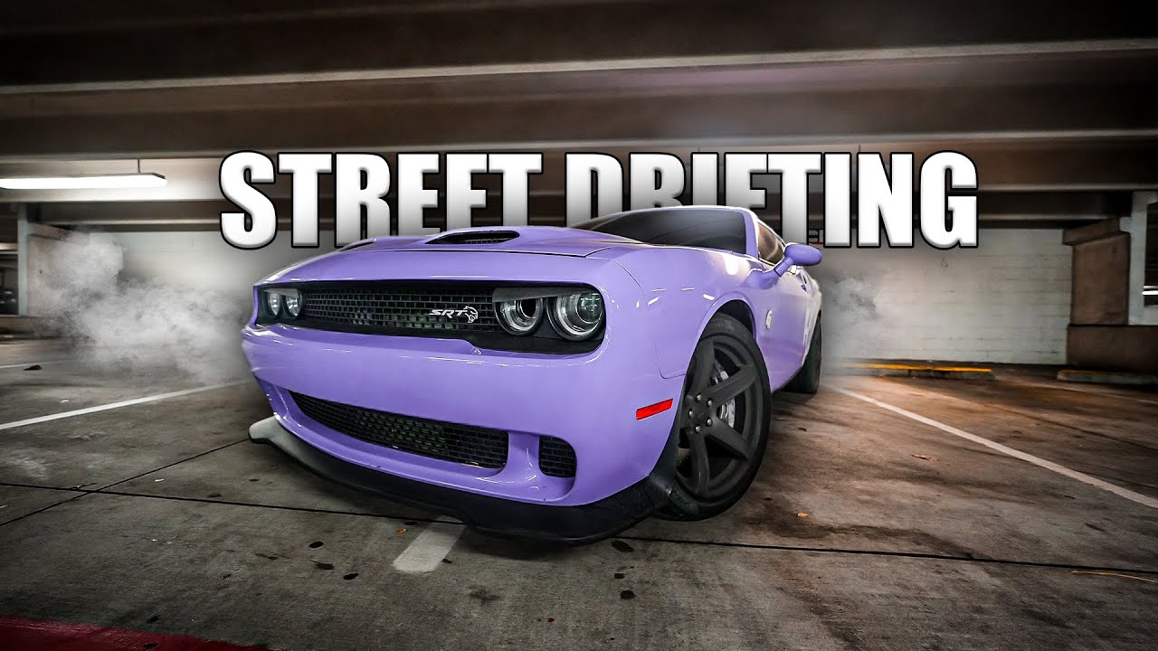 SLIDING EVERY CORNER IN MY 900HP HELLCAT - YouTube