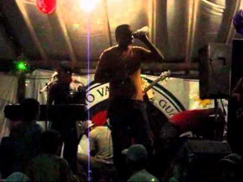 Brandon Bustamante - La Intensa ( En Vivo) - YouTube